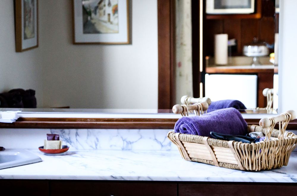 THE BLACK HERON INN - Updated January 2026 - 81 Photos & 49 Reviews ...