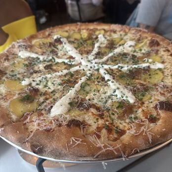 BIRD PIZZERIA - Updated February 2025 - 165 Photos & 110 Reviews - 510 ...