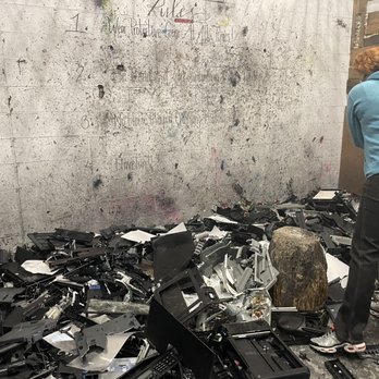 OUTRAGE RAGE ROOM ATL - Updated December 2025 - 3895 Cherokee St NW ...