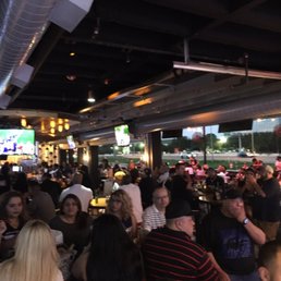 BOMBSHELLS RESTAURANT & BAR - Updated July 2025 - 268 Photos & 531 ...