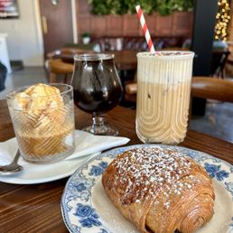 PAVÓN COFFEE DEN - Updated July 2025 - 275 Photos & 143 Reviews - 1216 ...