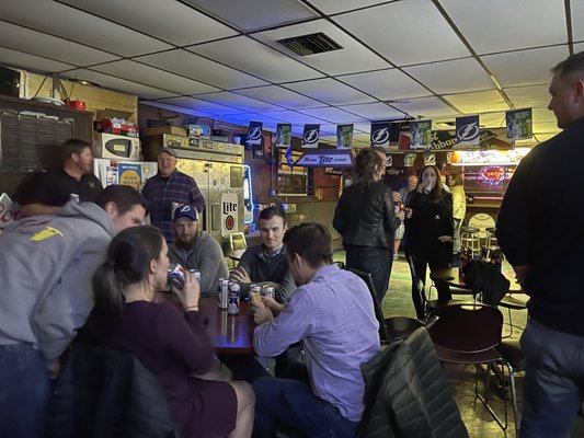 TINY TAP TAVERN - Updated November 2025 - 49 Photos & 67 Reviews - 2105 ...