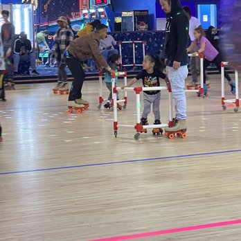 SPARKLES FAMILY FUN CENTER - SMYRNA - Updated July 2024 - 96 Photos ...