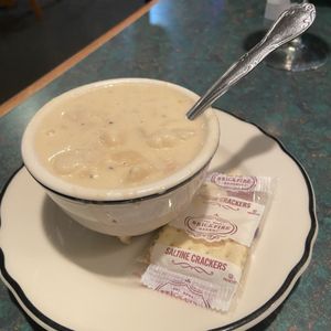 JUG’S PUB & GRILL - Updated October 2025 - 19 Reviews - 1021 E Commerce ...