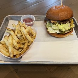 HELLA GOOD BURGER - Updated December 2025 - 275 Photos & 314 Reviews ...