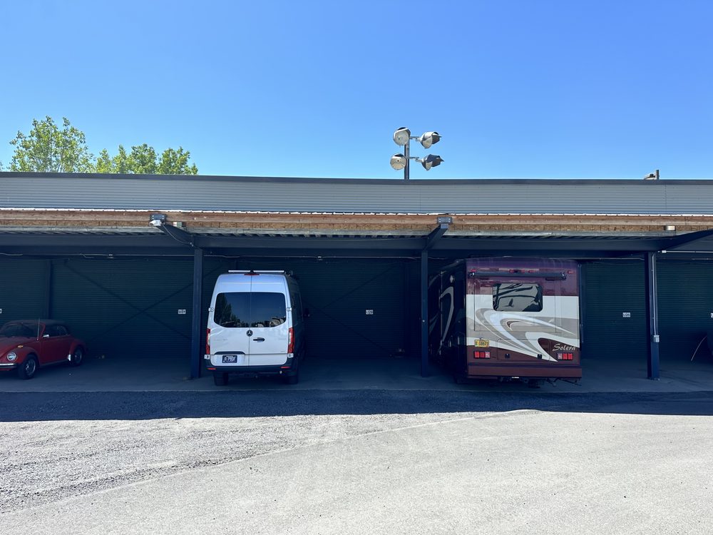 TOY HOUSE RV STORAGE - Updated May 2026 - 20420 Robal Ln, Bend, Oregon ...
