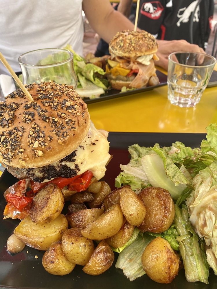 CAFÉ DU BON COIN - 30 Grande rue, Trévoux, Ain, France - Cafes ...