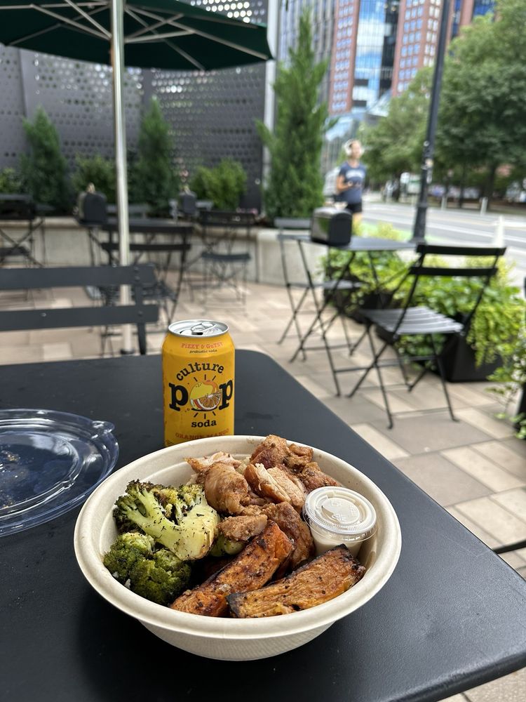 DIG INN - BROADWAY - Updated July 2025 - 19 Photos & 32 Reviews - 1 ...