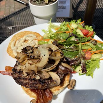 RAILROAD HOUSE INN - Updated January 2026 - 254 Photos & 180 Reviews ...