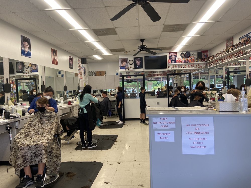 SEVEN LOCKS BARBER SHOP - 17 Photos & 66 Reviews - 350 Fortune Ter ...