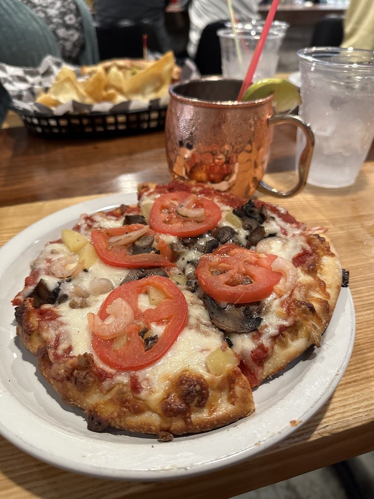 PORTSIDE PIZZA PUB - Updated July 2025 - 13 Photos & 28 Reviews - 91 W ...