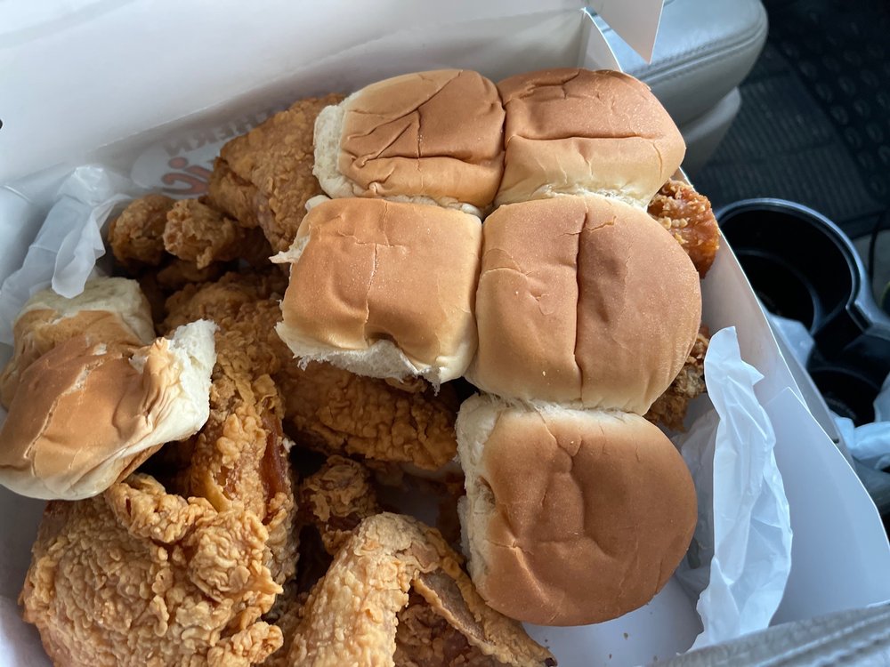 SOUTHERN CLASSIC CHICKEN - Updated October 2025 - 16 Photos & 24 ...