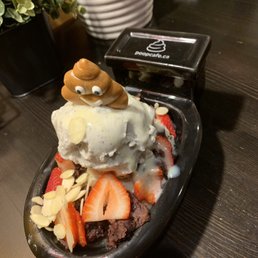 POOP CAFE - 933 Photos & 276 Reviews - 680 Bloor Street W, Toronto ...