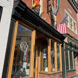 IRON VINE - Updated August 2025 - 521 Photos & 482 Reviews - 992 Main ...