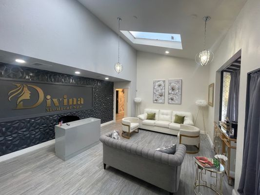 DIVINA MEDICAL SPA - Updated October 2025 - 10 Photos - 4040 San Dimas St, Bakersfield ...