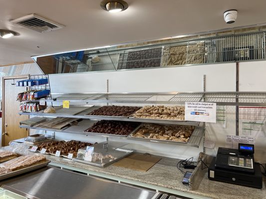LYNDHURST PASTRY SHOP - 389 Photos & 205 Reviews - 256 Ridge Rd ...