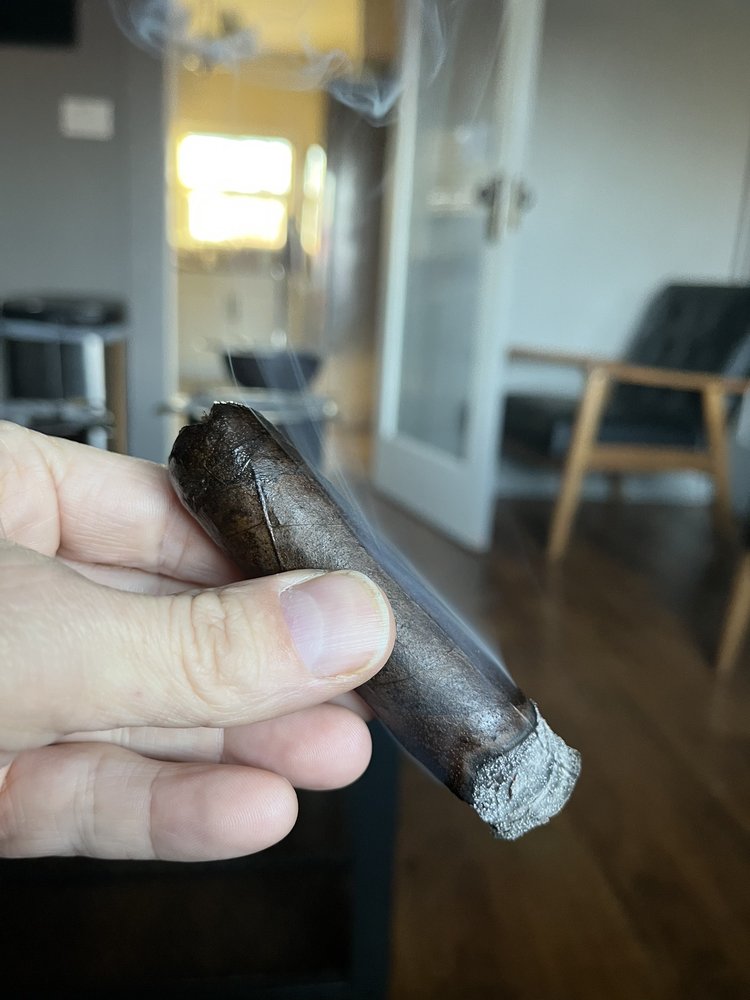 CASILLAS CIGAR CO - Updated June 2026 - 78 Photos & 80 Reviews - 2031 ...