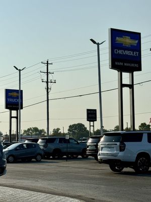 MARK WAHLBERG CHEVROLET - Updated October 2025 - 26 Photos & 87 Reviews ...