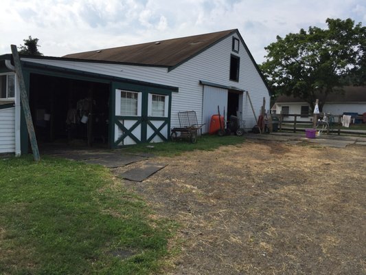 SANDSTONE STABLES - Updated November 2025 - 11 Photos - 121 Five Points ...