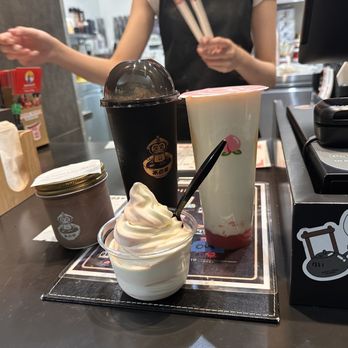 PINK PINK TEA SHOPPE - Updated July 2024 - 233 Photos & 75 Reviews ...