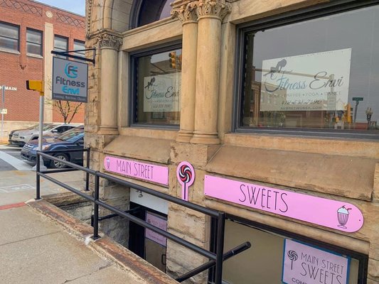 MAIN STREET SWEETS - Updated July 2025 - 27 Photos - 41 N Main St ...