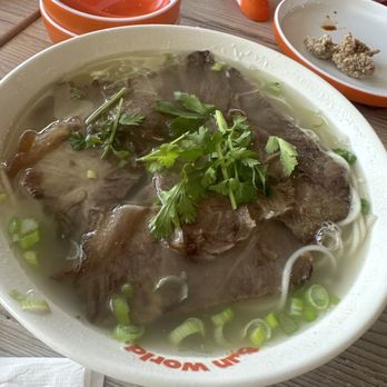 BUN WORLD - Updated October 2024 - 405 Photos & 157 Reviews - 1071 N ...