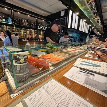 VINITUS - Updated May 2025 - 1410 Photos & 425 Reviews - Carrer Del ...