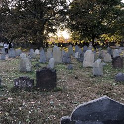 OLD BURYING POINT CEMETERY - 185 Photos & 40 Reviews - Charter St ...