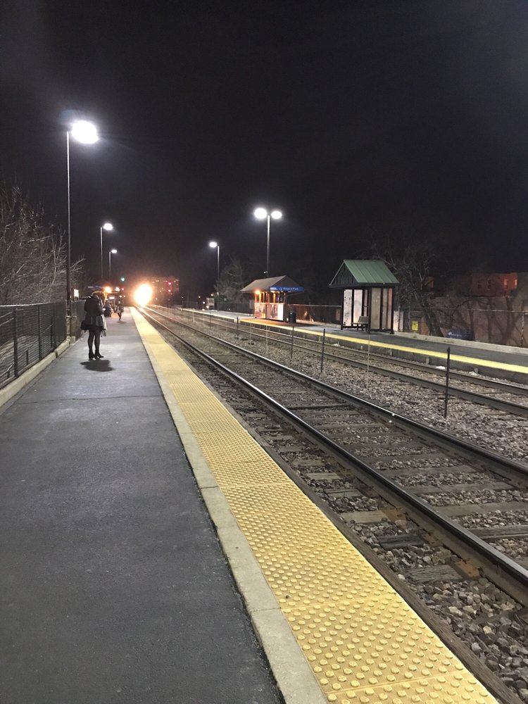 METRA UNION PACIFIC NORTH LINE - ROGERS PARK STATION - Updated June ...
