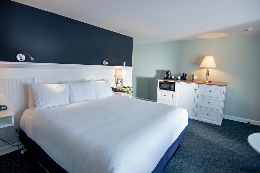 CAPE COLONY INN - Updated October 2025 - 33 Photos & 88 Reviews - 280 ...