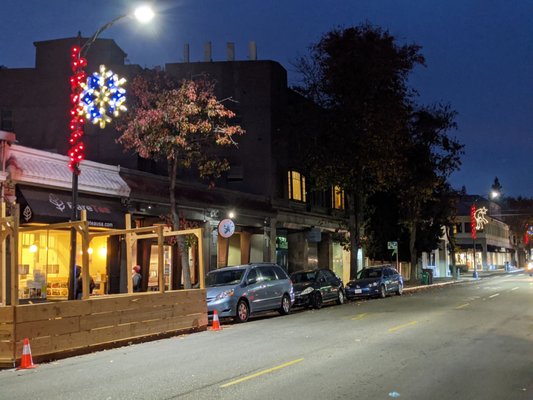 ROCKRIDGE NEIGHBORHOOD - 31 Photos & 32 Reviews - College Ave & Keith ...