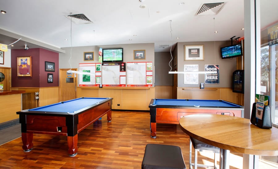CHATSWOOD HILLS TAVERN - Cnr Chatswood & Magellan Rd, Springwood ...