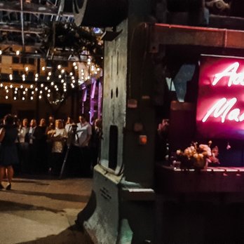 THE REDD - Updated August 2025 - 58 Photos & 10 Reviews - 831 SE Salmon ...