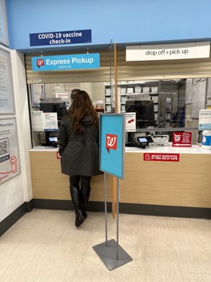WALGREENS - Updated January 2026 - 59 Photos & 138 Reviews - 670 4th St ...