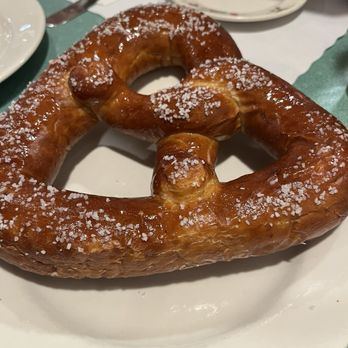 SCHNITZEL PLATZ - Updated December 2025 - 430 Photos & 426 Reviews ...