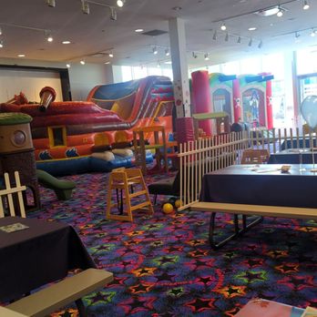 FUNFLATABLES - BOLINGBROOK - Updated October 2025 - 38 Photos & 11 ...