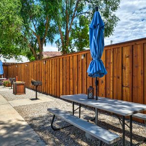 MOAB VALLEY INN - Updated July 2024 - 48 Photos & 66 Reviews - 711 S ...