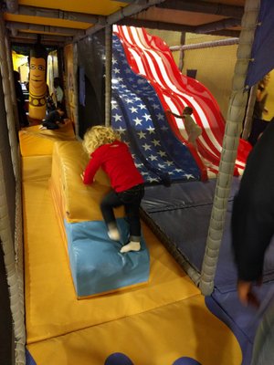 SCRAMBLE - 135 Photos & 180 Reviews - 5412 Eisenhower Ave, Alexandria ...