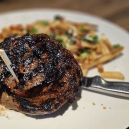 YARD HOUSE - Updated December 2025 - 1667 Photos & 1271 Reviews - 90 El ...