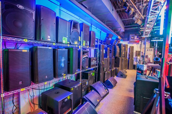 METRO SOUND & LIGHTING - Updated December 2025 - 12 Photos - 1731 ...