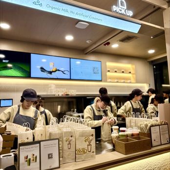 HEYTEA - Updated September 2025 - 129 Photos & 52 Reviews - 162 Harvard ...