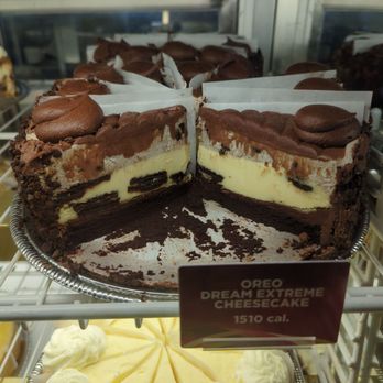 THE CHEESECAKE FACTORY - Updated July 2024 - 1050 Photos & 723 Reviews ...