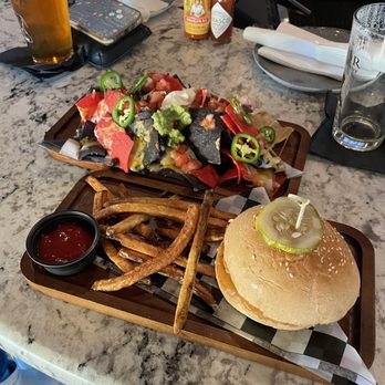 HONOR BREWING KITCHEN - Updated October 2025 - 75 Photos & 124 Reviews ...