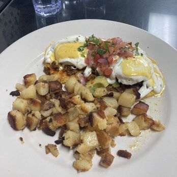 HIGHLAND MORNING - ST. MATTHEWS - Updated June 2025 - 300 Photos & 230 ...