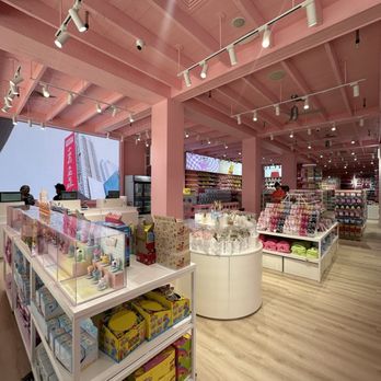 MINISO - Updated April 2025 - 113 Photos & 12 Reviews - 11401 Pines ...