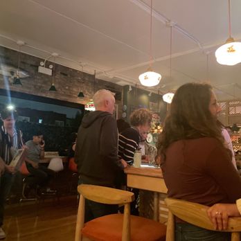 CONSIGNMENT LOUNGE - Updated October 2025 - 48 Photos & 21 Reviews ...