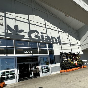 GIANT - Updated December 2025 - 12 Reviews - 12028 Cherry Hill Rd ...