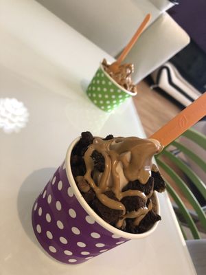 Yolo Cafe - Takeout & Delivery - 27 Photos & 18 Reviews - Ice Cream ...