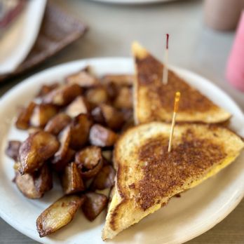 SCRAMBLERS CAFE - Updated July 2025 - 2030 Photos & 1676 Reviews - 3699 ...