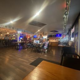 GRUMPY GATORS BAR & GRILL - Updated October 2025 - 47 Photos & 80 ...